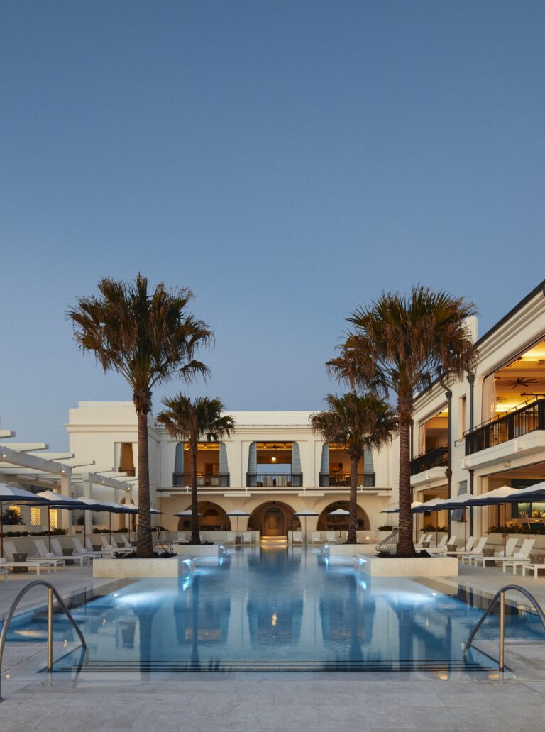 Caliza Pool & Restaurant – Alys Beach